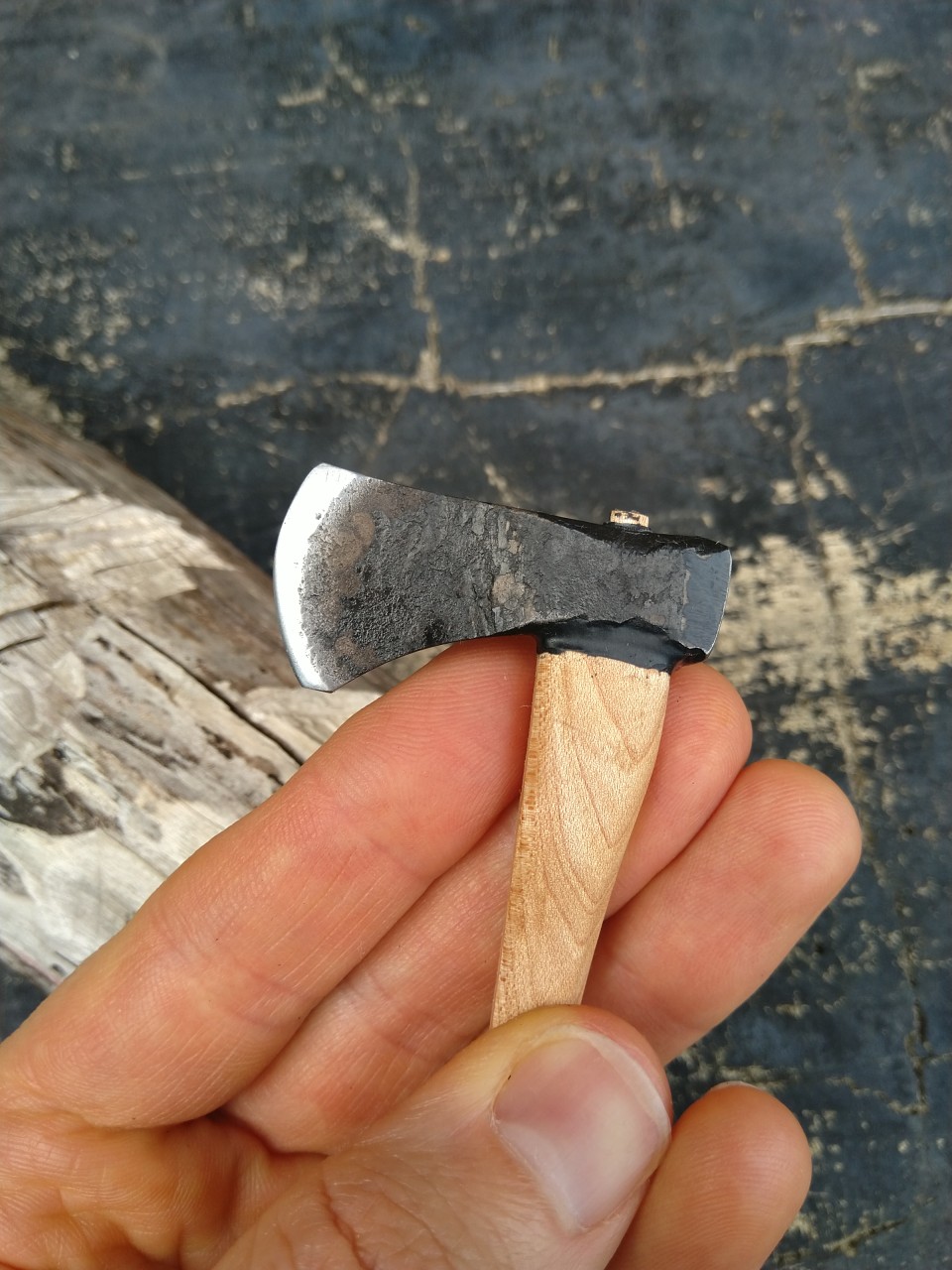 Hand-forged axe on hand-shaped haft | BladeForums.com